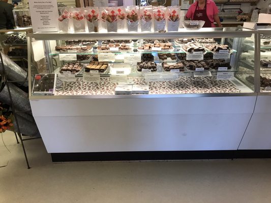 CRANBERRY SWEETS COMPANY - 41 Photos & 58 Reviews - 280 1st St SE ...