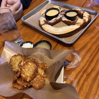 FASSLER HALL - Updated May 2025 - 511 Photos & 394 Reviews - 421 NW ...