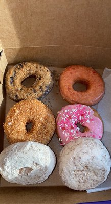 COUNTRY DONUTS - Updated May 2025 - 74 Photos & 308 Reviews - 3091 US ...