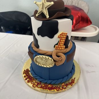 MAX’S CAKES - Updated July 2025 - 278 Photos & 143 Reviews - 1007 B St ...