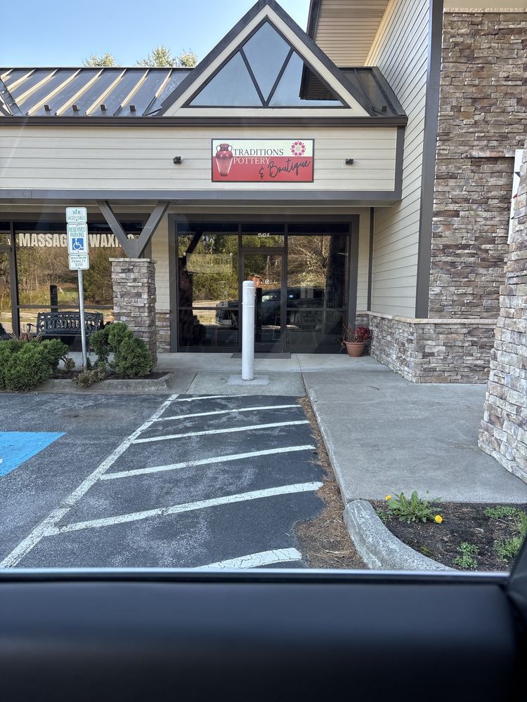 TRADITIONS POTTERY & BOITIQUE - Updated April 2025 - 1542 US Hwy 421 S, Boone, North Carolina ...