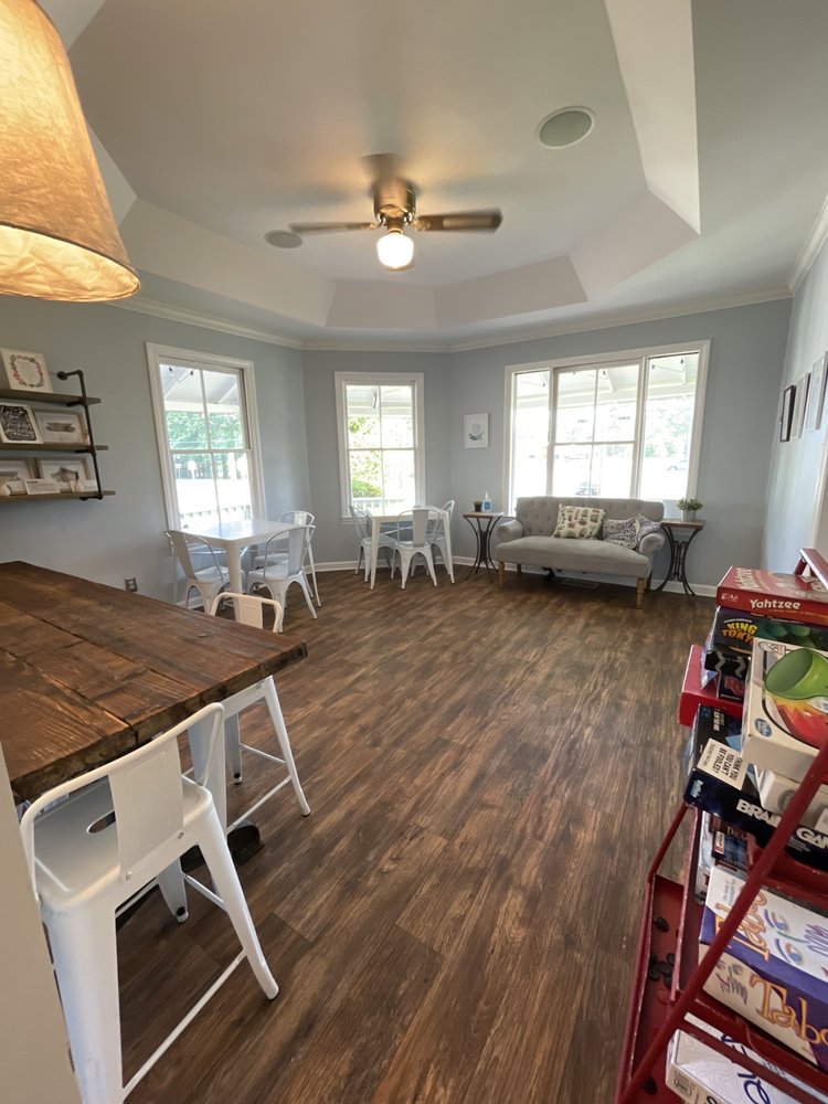 THREE TREE COFFEE AT THE PORCH - Updated May 2025 - 267 Photos & 170 ...