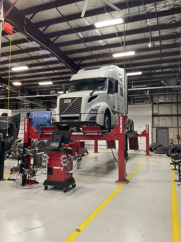 HAMILTON TRUCK AND TIRE SERVICE - Updated May 2025 - 635 Shepherd Dr ...