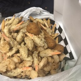 MUDBUGS - AT THE LOOP - 292 Photos & 176 Reviews - 2005 Government St ...