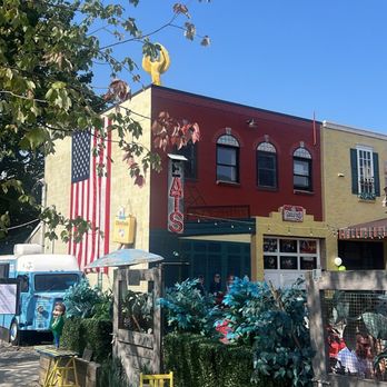 WANDERLUST BEER GARDEN - Updated October 2025 - 61 Photos & 23 Reviews ...