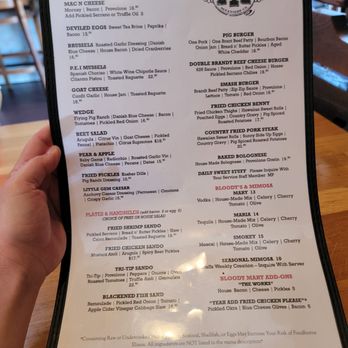 FLYING PIG PUB & KITCHEN - Updated April 2024 - 1764 Photos & 2244 ...