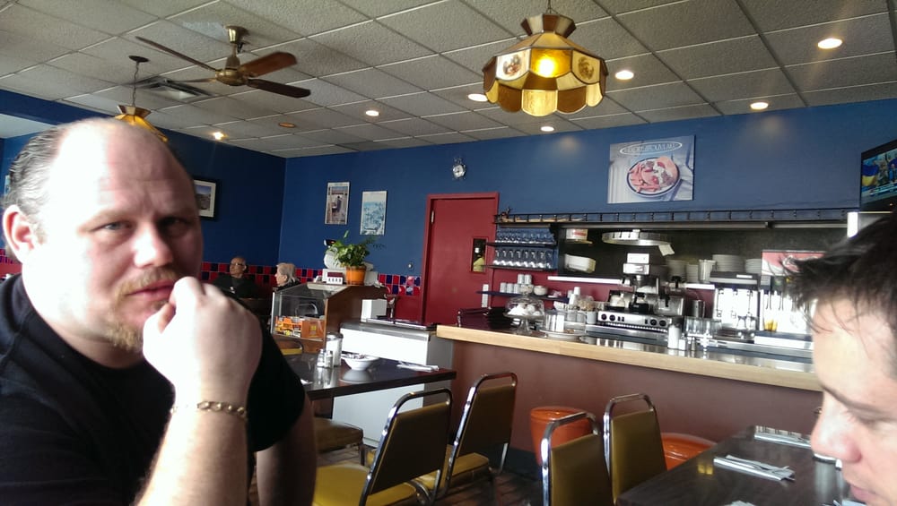 PERRY’S PLACE - Updated December 2025 - 16 Reviews - 6240 McLeod Road ...