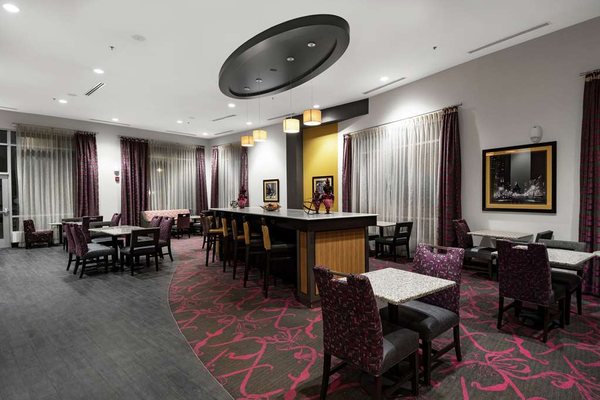 HAMPTON INN & SUITES RALEIGH DOWNTOWN - 160 Photos & 82 Reviews - 600 ...