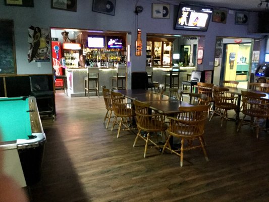 KINGPIN LOUNGE - Updated July 2024 - 71 Photos - 584 Wallace Street ...