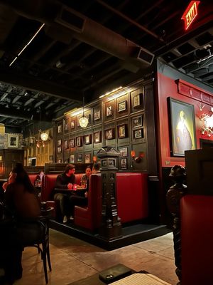 THE LITTLE ROOM - Updated March 2026 - 66 Photos & 28 Reviews - 4851 W ...