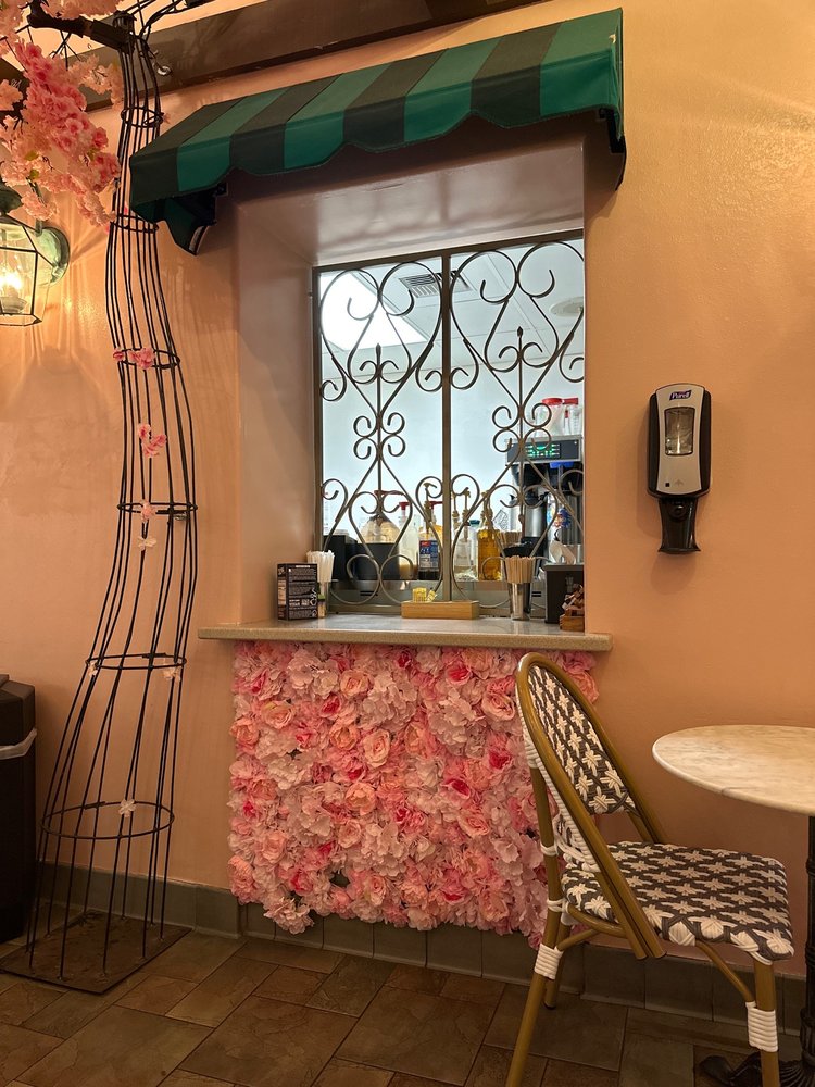CAFE DE FLEUR - Updated January 2025 - 20 Photos - 4445 Magnolia Ave ...