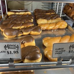 COLONIAL DONUTS - 419 Photos & 558 Reviews - Donuts - 3318 Lakeshore ...