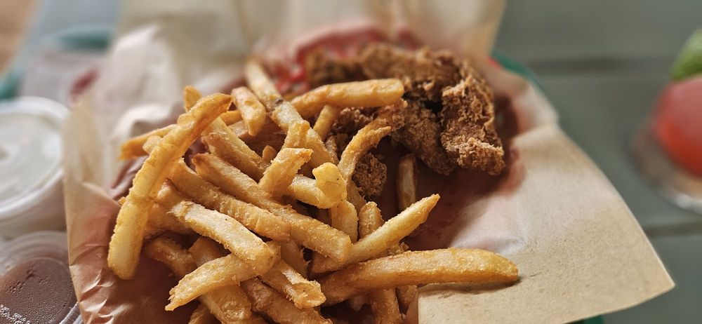 LOU’S - Updated December 2025 - 352 Photos & 254 Reviews - 1900 E Cesar ...