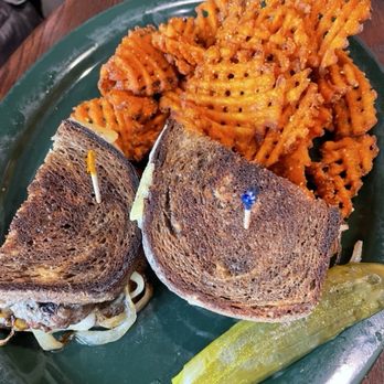 CLEMENTINE’S - Updated December 2025 - 990 Photos & 1025 Reviews ...