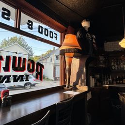 ROWLEY INN - Updated July 2025 - 790 Photos & 530 Reviews - 1104 Rowley ...