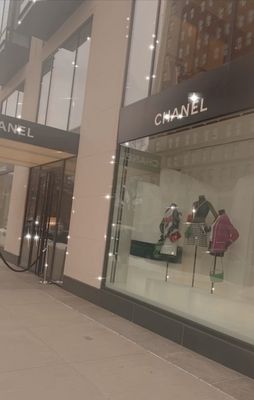 CHANEL - Updated August 2024 - 19 Photos & 63 Reviews - 6 Newbury St ...