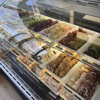 MIDDLE EAST MARKET - Updated May 2024 - 265 Photos & 386 Reviews - 2054 ...