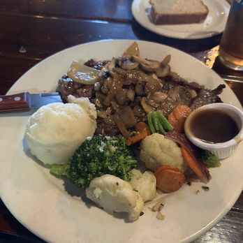 THE HARP BAR AND RESTAURANT - Updated December 2025 - 205 Photos & 205 ...