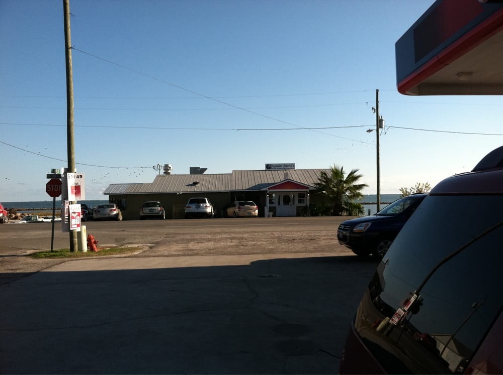 CAPTAIN SNOOKY’S - Updated May 2025 - Florida 30, Carrabelle, Florida ...