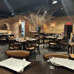 THE OAK HOUSE - Updated October 2025 - 331 Photos & 124 Reviews - 2 ...