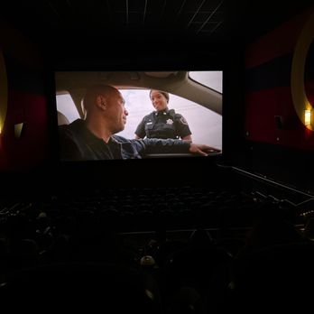 REGAL EVERETT - Updated December 2025 - 164 Photos & 126 Reviews - 1402 ...