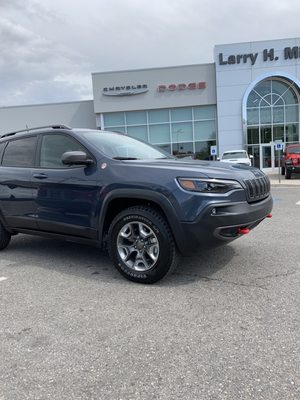 LARRY H. MILLER CHRYSLER JEEP DODGE RAM RIVERDALE - Updated April 2024 ...