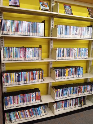 MERIDEN PUBLIC LIBRARY - Updated December 2025 - 45 Photos - 105 Miller ...