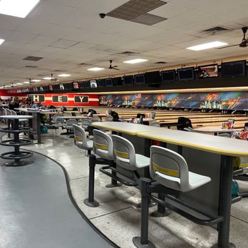 BOWLERO THOUSAND OAKS - Updated December 2025 - 40 Photos & 32 Reviews ...
