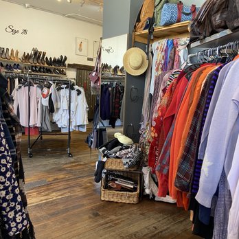 COMMON THREADS DENVER - Updated December 2025 - 50 Photos & 84 Reviews - 1575 S Pearl St, Denver ...