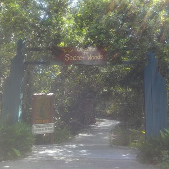 SECRET WOODS NATURE CENTER - TEMP. CLOSED - Updated May 2024 - 442 ...