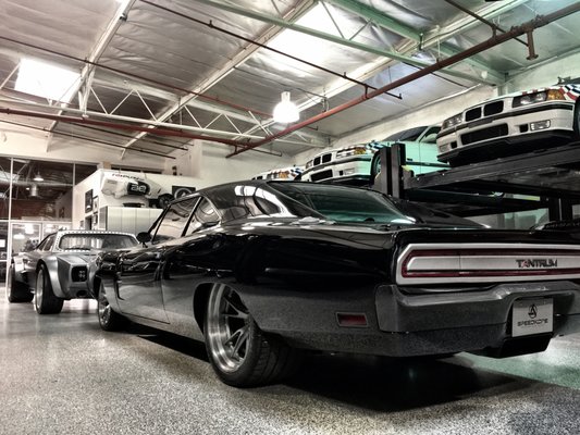 AUTOTOPIA - Updated October 2025 - 24 Photos - 3900 W Alameda Ave ...