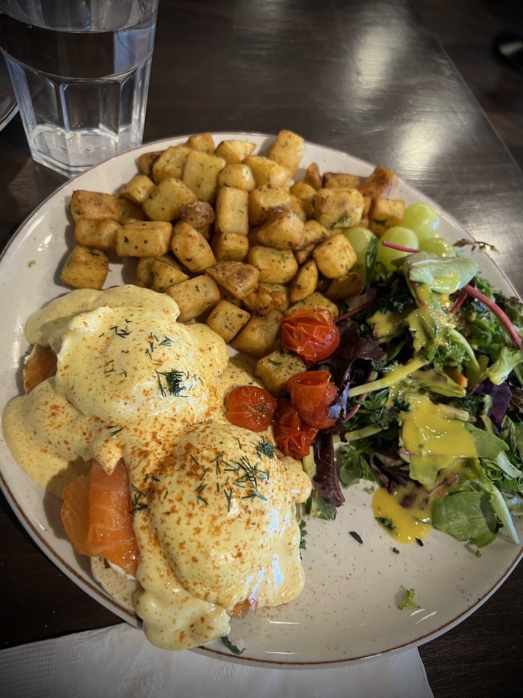 EGGSTATIC - 5019 Spectrum Way, Mississauga, ON, Canada - Yelp