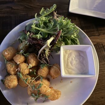 THREE ROSES TAVERN - Updated July 2025 - 56 Photos & 52 Reviews - 105 N ...