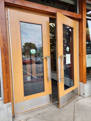 REI - Updated October 2025 - 36 Photos & 94 Reviews - 321 Anacapa St ...