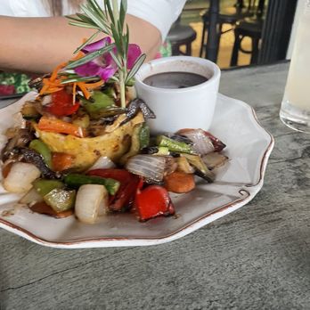 ISLA CUBAN-LATÍN KITCHEN & RUM BAR - Updated August 2024 - 3233 Photos ...