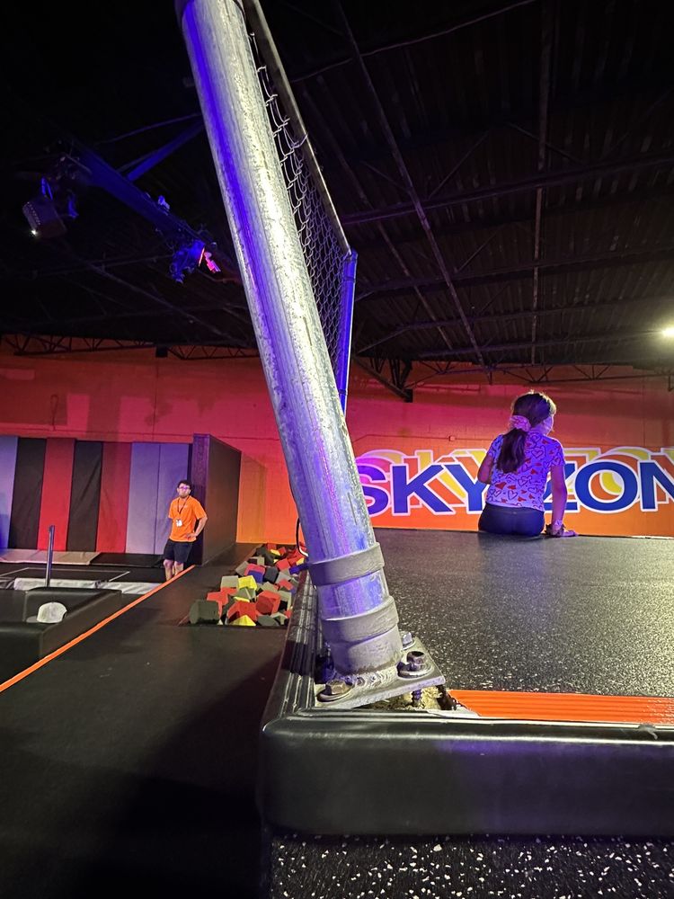 SKY ZONE TRAMPOLINE PARK - Updated December 2024 - 150 Photos & 375 ...