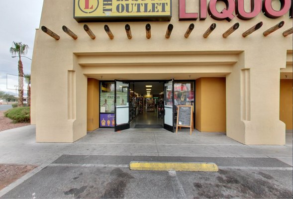 THE LIQUOR OUTLET - Updated December 2025 - 59 Photos & 26 Reviews ...