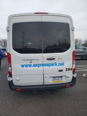 EXPRESSPARK SOUTH LOT - Updated December 2025 - 34 Photos & 90 Reviews ...