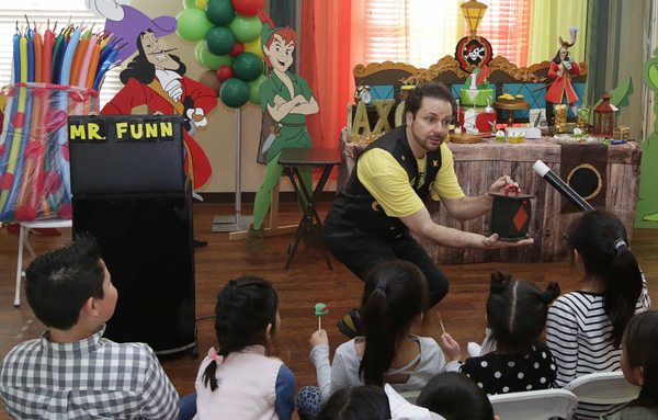 MR. FUNN - MAGICIAN FOR KIDS - 116 Photos & 195 Reviews - Los Angeles ...
