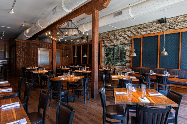 RUDY ROYALE - 86 Photos & 29 Reviews - Chicken Shop - 209 E Bay St ...