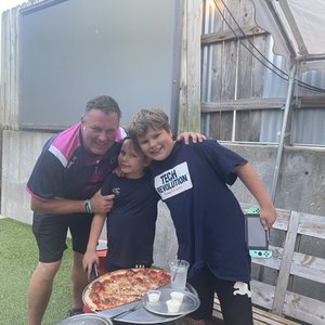 TOSS PIZZERIA & PUB - 325 Photos & 406 Reviews - Pizza - 2901 S 1st St ...