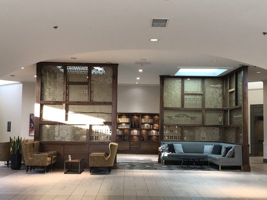 SHERATON PORTLAND AIRPORT HOTEL - 142 Photos & 178 Reviews - 8235 NE ...