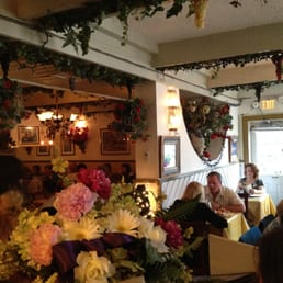 SPIROS PIZZA & GREEK TAVERNA - Updated December 2025 - 20 Photos & 73 ...