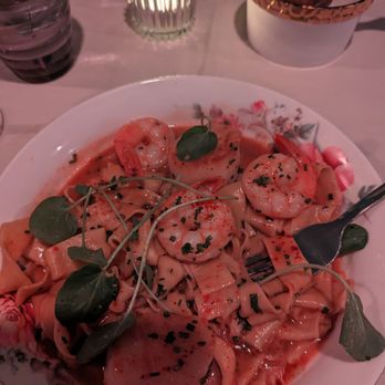 LILITH - Updated May 2024 - 143 Photos & 39 Reviews - 238 Spahr St ...