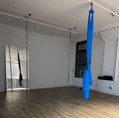 PIXIE DUST POLE & AERIAL - Updated December 2025 - 333 W 52nd St, New York, New York - Dance ...