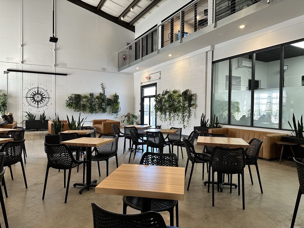 AZALEA STATION - Updated October 2025 - 13 Photos - 1502 Castle St ...