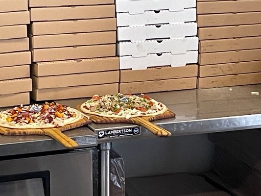 LONGBOARDS BEACH FIRED PIZZA - GOLDEN VALLEY - Updated February 2025 ...