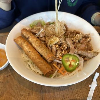 OMG PHO - Updated December 2024 - 134 Photos & 115 Reviews - 201 Vertin ...