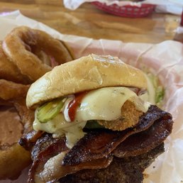 FAT CLARENCE’S PUB AND GRUB - Updated September 2025 - 59 Photos & 78 ...