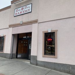 ROLY POLY BAKERY - Updated July 2025 - 350 Photos & 112 Reviews - 587 ...
